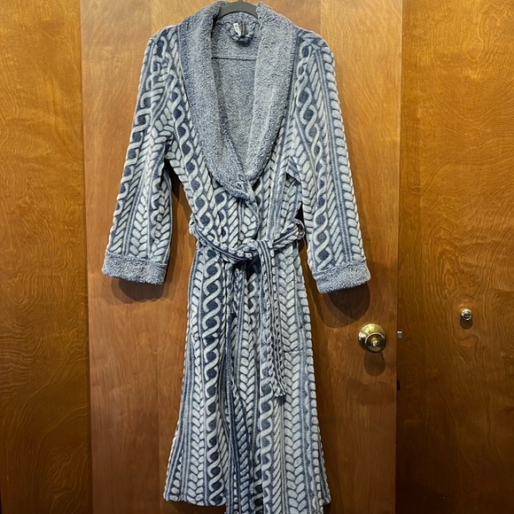 Intimates & Sleepwear | Jaclyn Intimates Faux Fur Robe | Poshmark